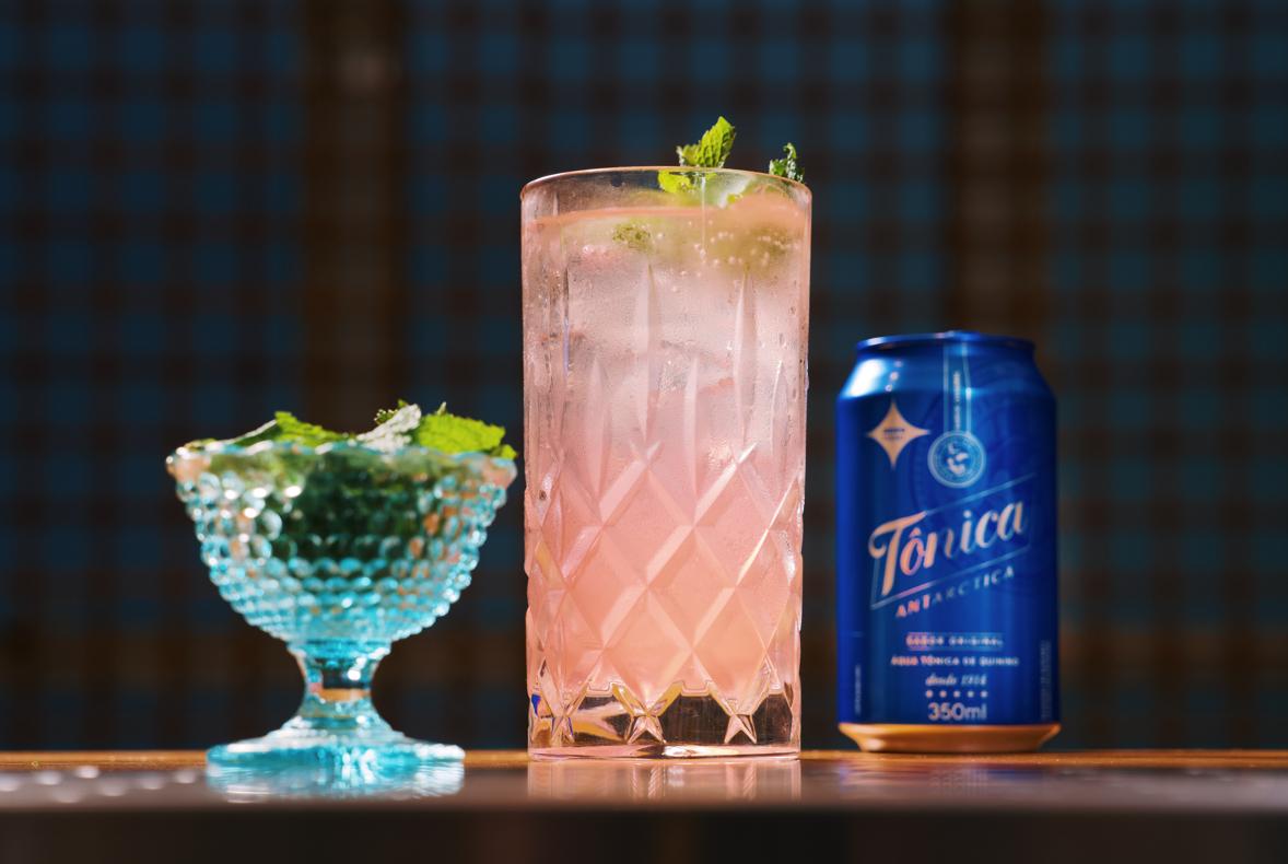 Drinques exclusivos com Tônica Antarctica para o Baile da Vogue com ...